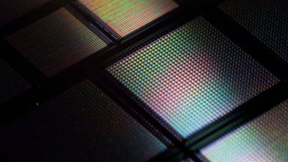 Neuromorphic Computer Packs Thousands Of Artificial Synapses Onto Confetti Sized Chip