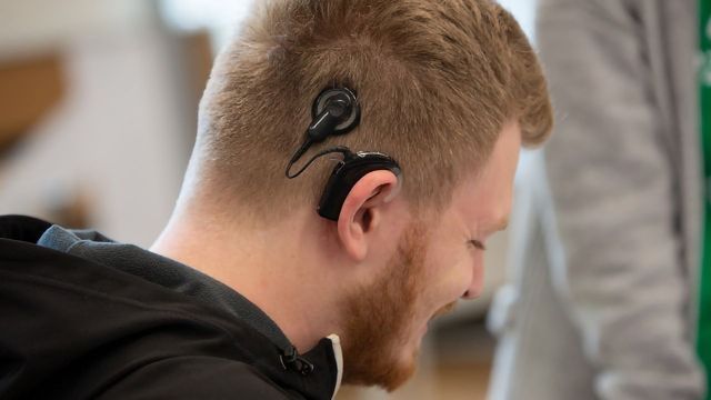 Listening With Light: Light-Sensing Technology Boosts Hearing Aids ...