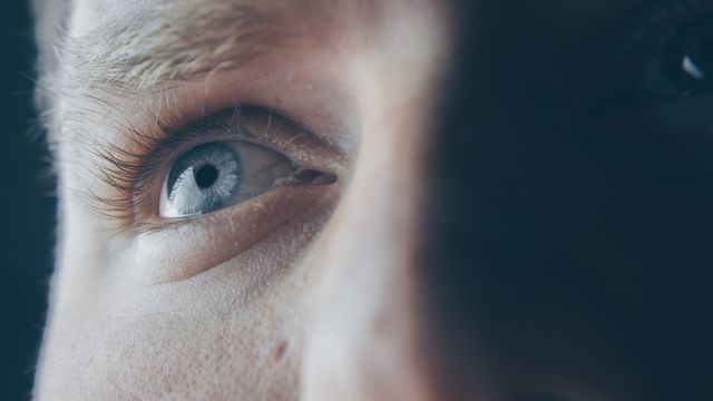 Small Eye Movements Reveal How the Brain Makes Decisions | Technology ...