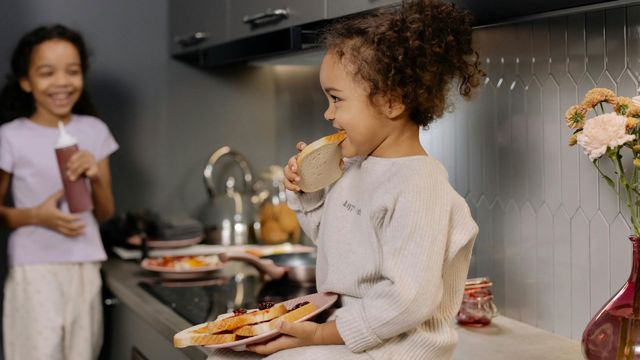 Children Are Less Happy in Life When They Miss Breakfast | Technology ...