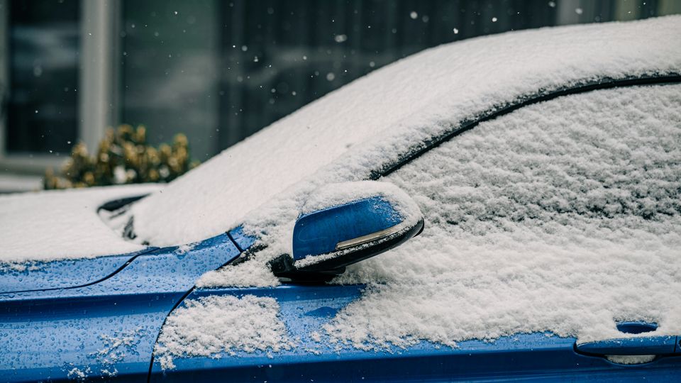 How to Defrost Car Without Heater: Quick & Easy Methods Revealed