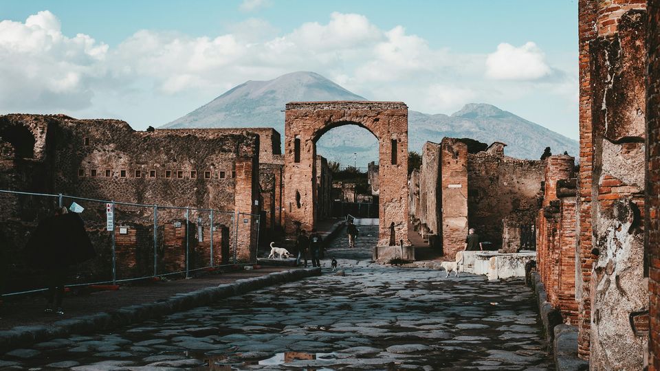 Pompeii Offers Insights Into Ancient Roman Concrete | Technology Networks